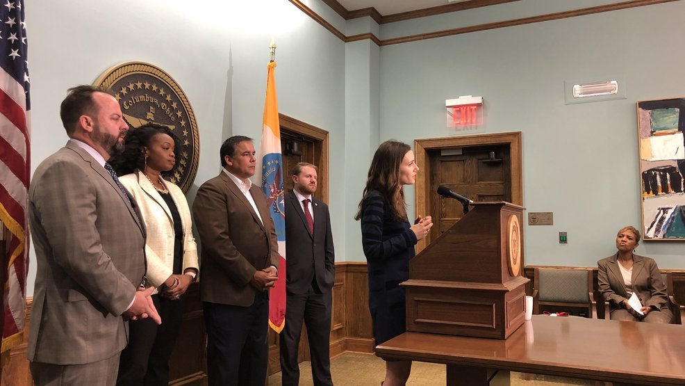 Full-time City of Columbus employees now make at least $15 an hour | WSYX