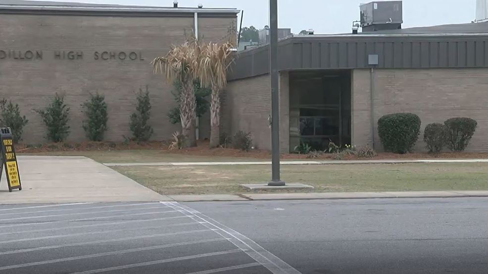 Dillon School District Four approves crime block boxes for schools | WPDE