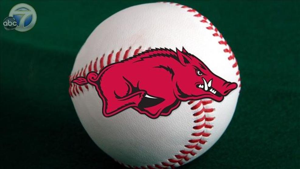 9th Ranked Baseball Hogs slam 15th ranked Texas 11-4 | KATV