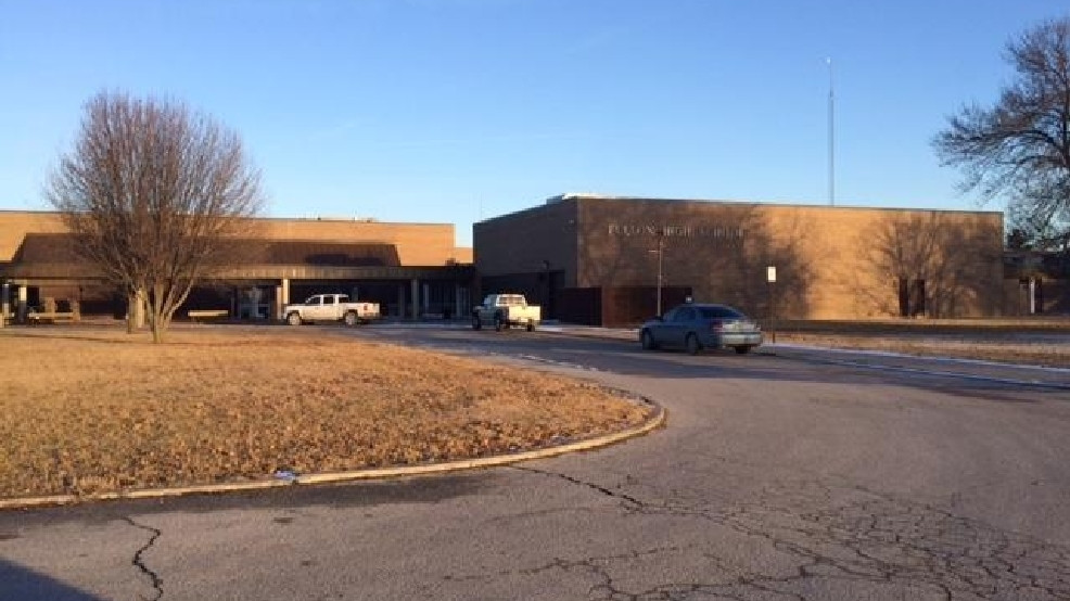 Fulton middle and high school will return to distance learning | KRCG