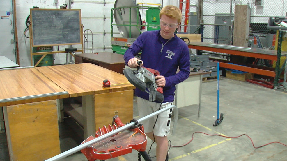 Elder High School seniors get first year of electrical apprenticeship ...